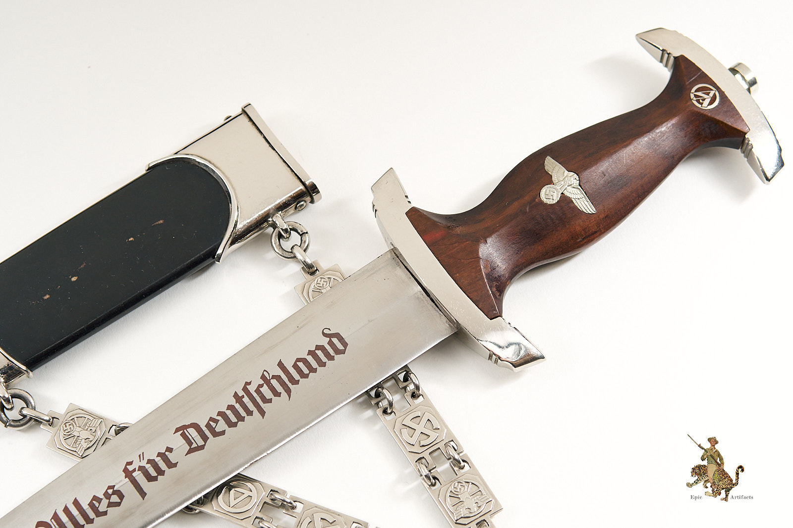 Chained NSKK Dagger - Epic Artifacts