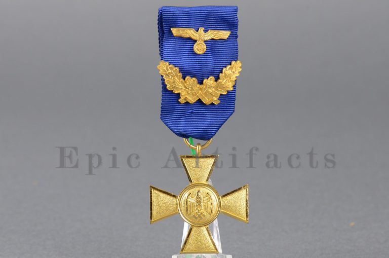 40 Year Heer Long Service Award in Near Mint Condition - Epic Artifacts