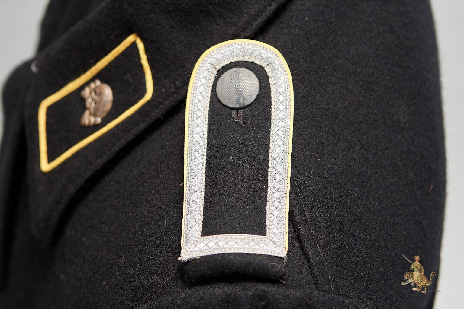 Panzer Signals Wrapper - Epic Artifacts - German WW2