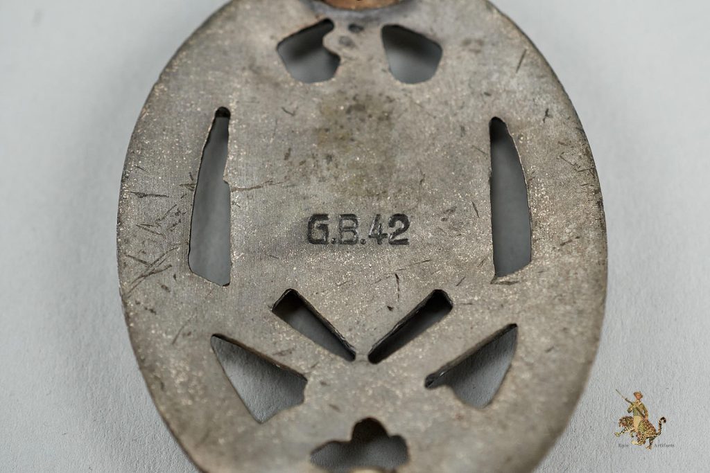 GB42 General Assault Badge - Epic Artifacts