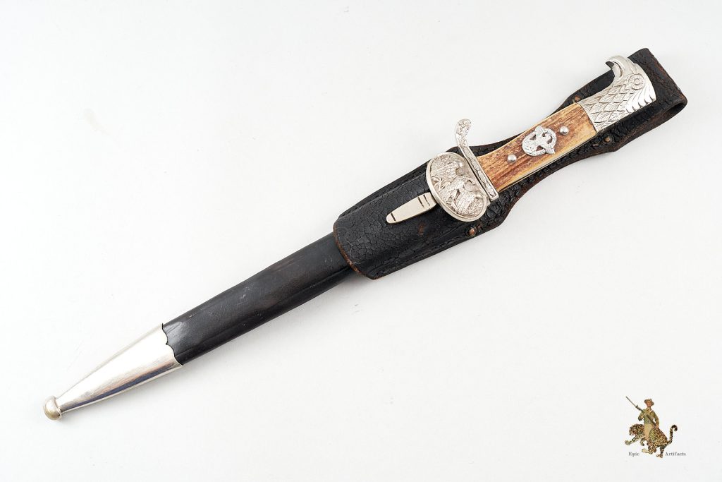 WWII Clamshell Police Bayonet - Epic Artifacts