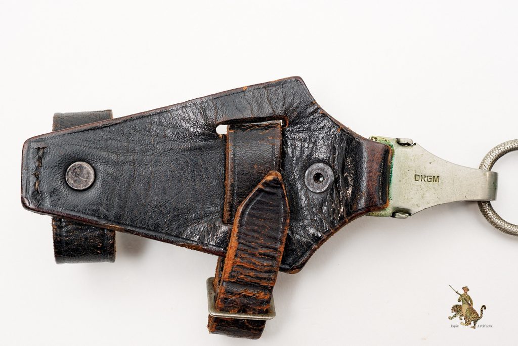 Vertical SS Dagger Hanger - Epic Artifacts