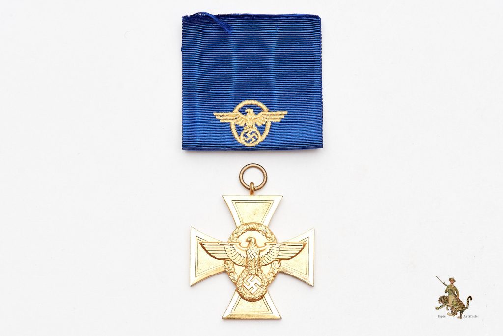 Cased 25 Year Police Long Service Award - Epic Artifacts