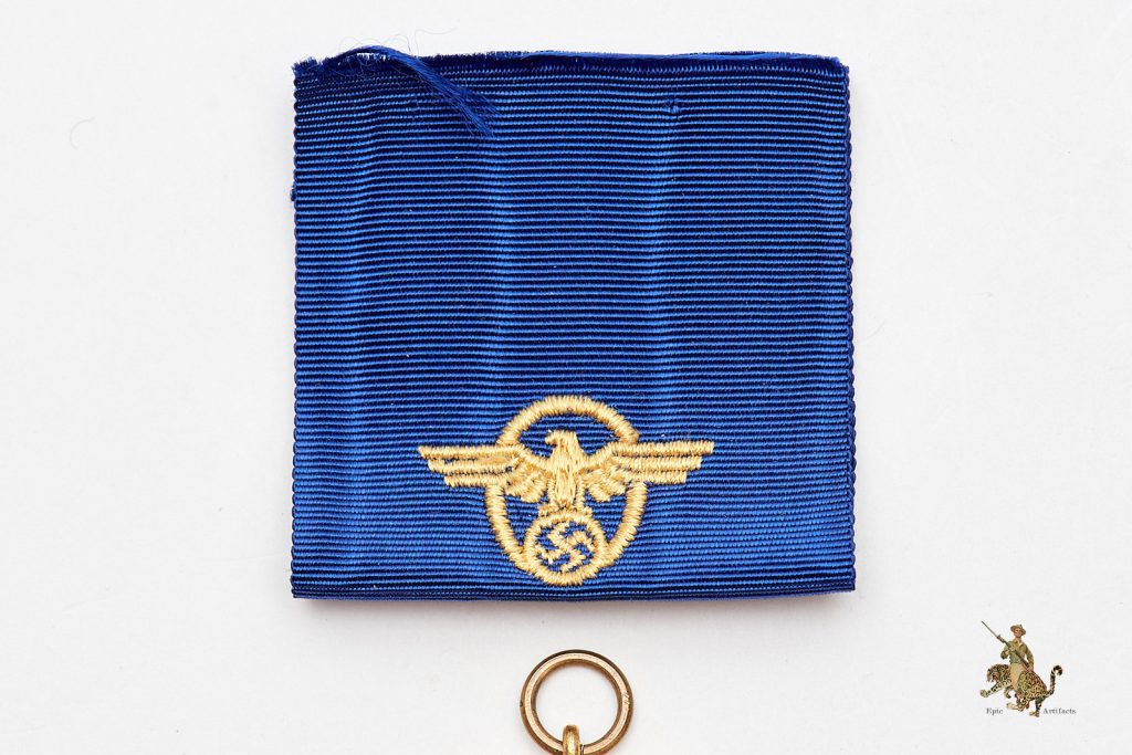 Cased 25 Year Police Long Service Award - Epic Artifacts