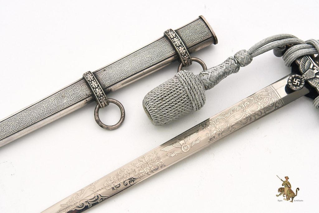 Double Etched Army Dagger with Bone Grip - Epic Artifacts
