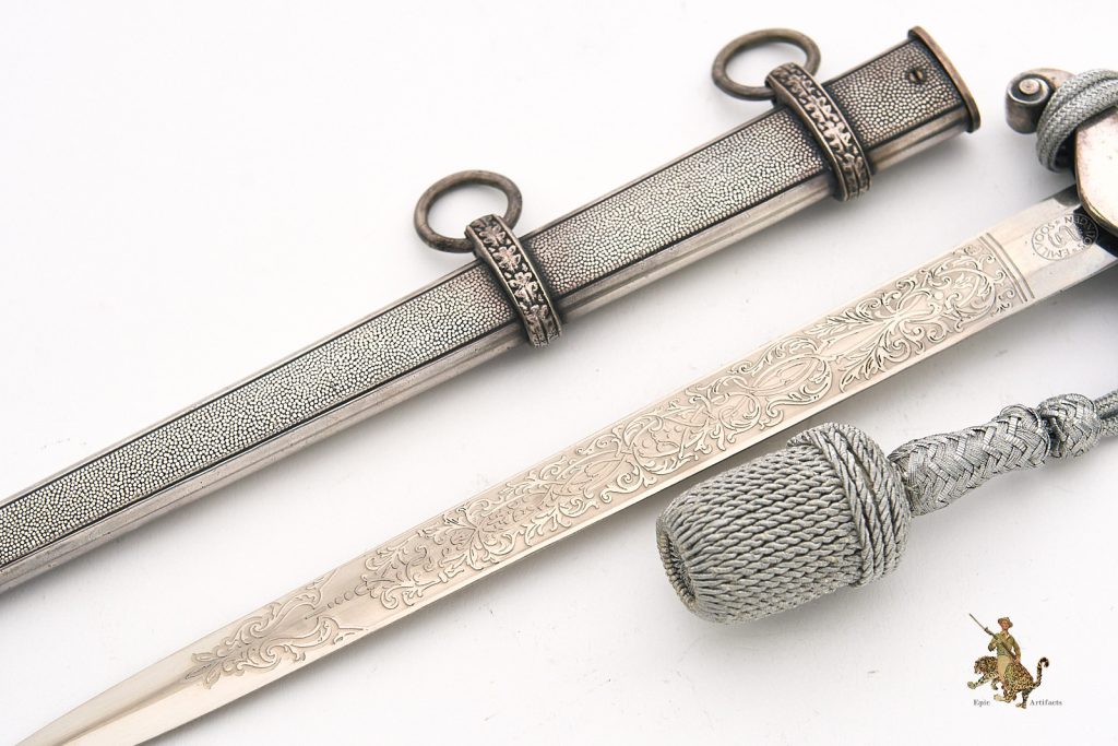 Double Etched Army Dagger with Bone Grip - Epic Artifacts