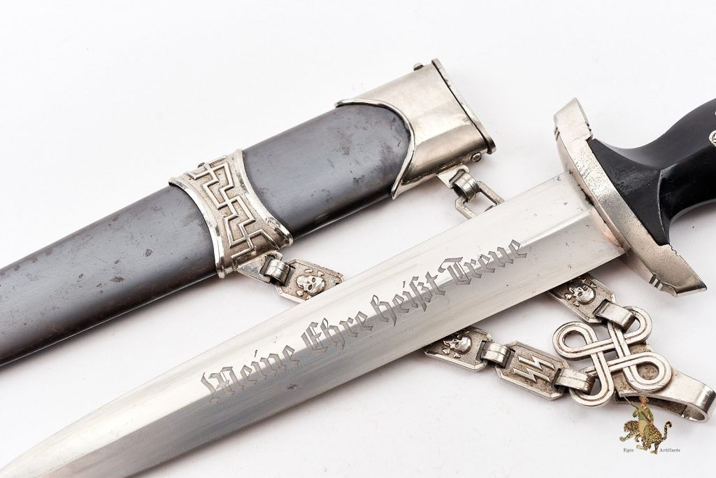 M36 SS Chained Dagger - Type C - Epic Artifacts