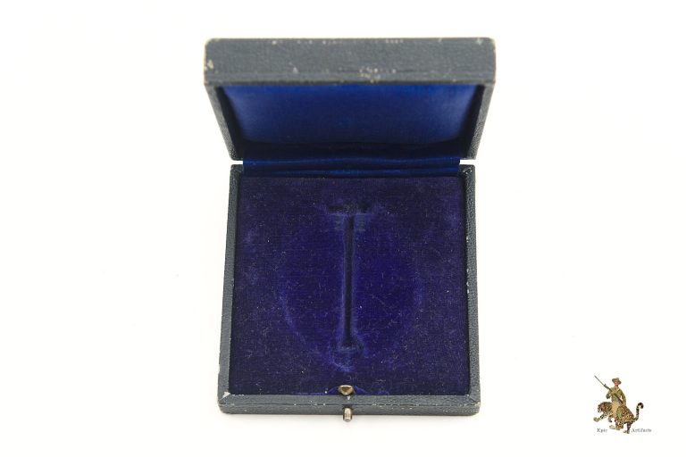 Deumer Pilot Badge Case - Epic Artifacts