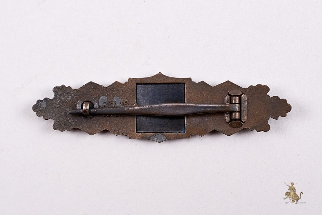 Bronze Close Combat Clasp by JFS - Epic Artifacts - German Badges of WWII