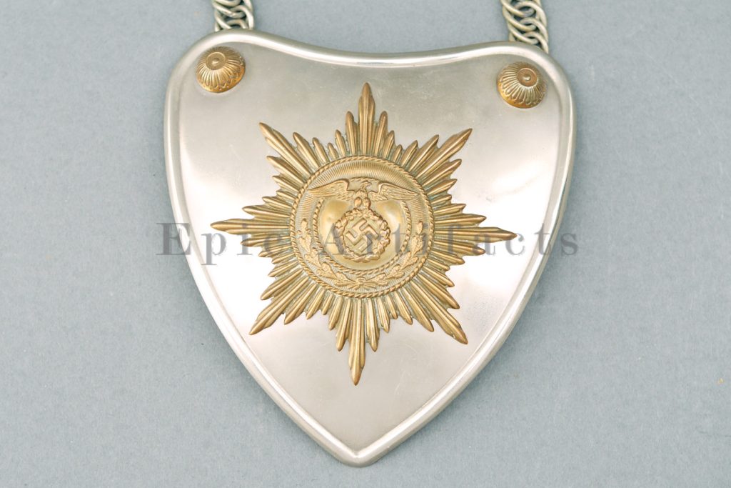 SA/SS Gorget members carried the “Deutschland Erwache” Standarte