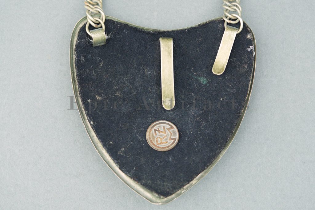 SA/SS Gorget members carried the “Deutschland Erwache” Standarte