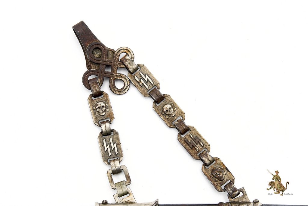 M36 SS Chained Dagger - Type C - Epic Artifacts