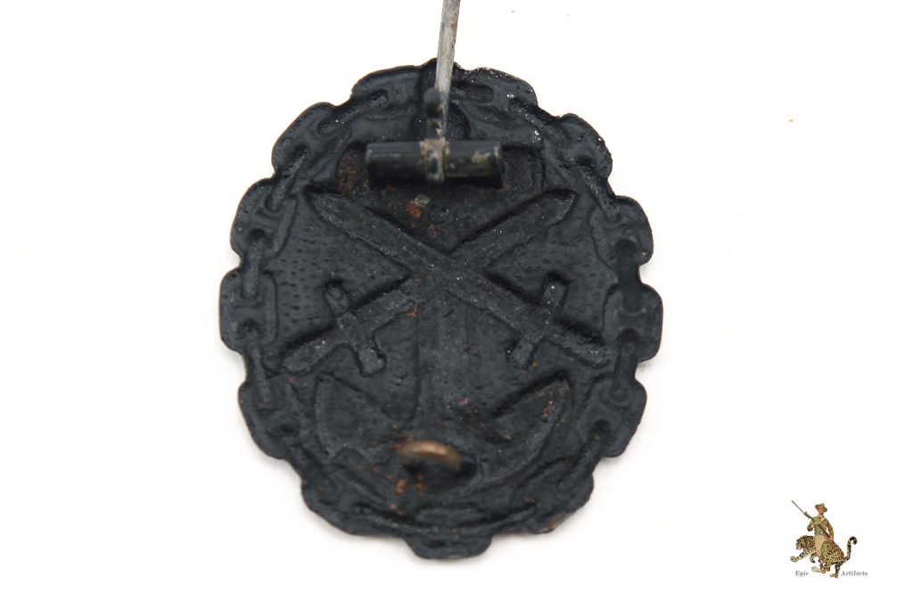 Imperial Navy Black Wound Badge - Epic Artifacts