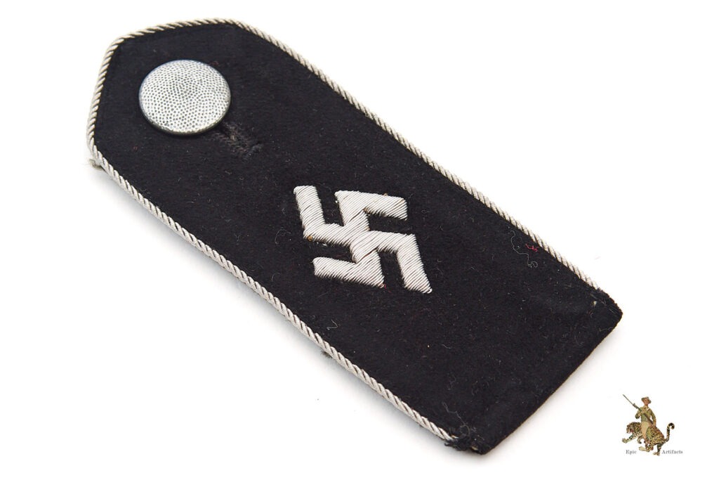 SS Cloth & Insignia - Epic Artifacts