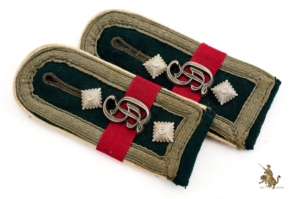 Shoulder Boards & Straps - Epic Artifacts
