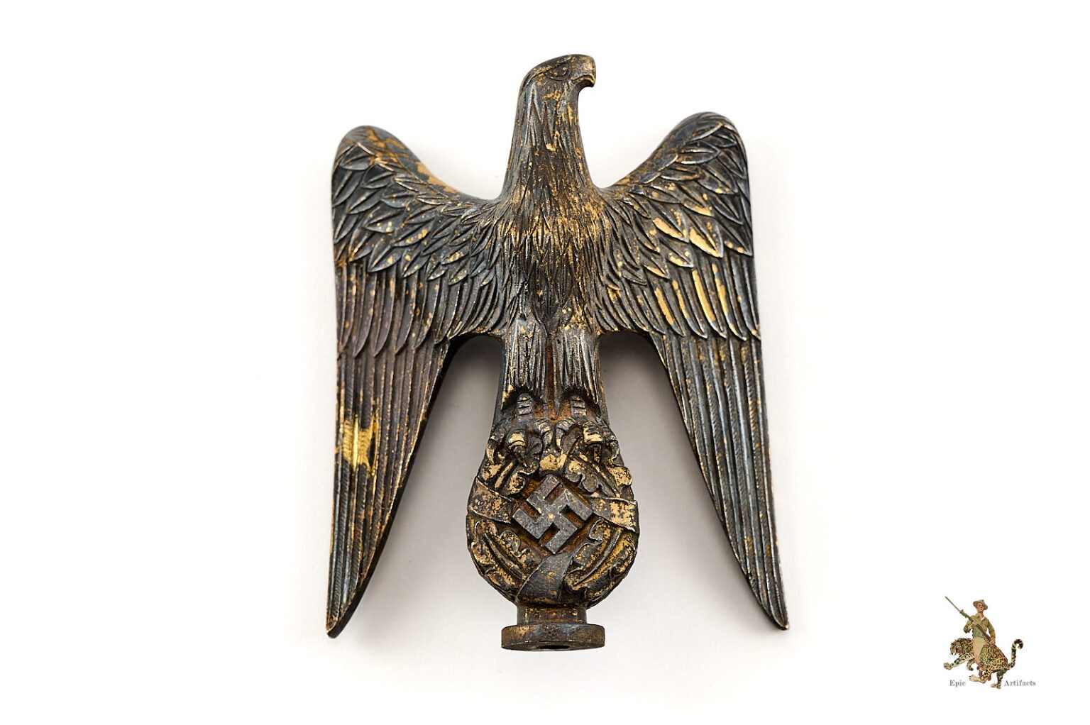 Flags, Gorgets & Pole Tops - Epic Artifacts